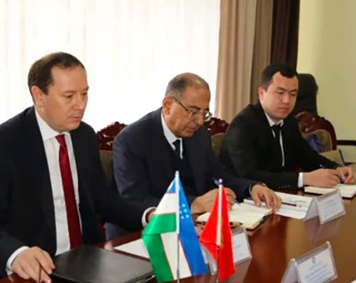 MACRON SWITCHES FROM DOVE TO HAWK ON RUSSIA'S INVASION OF UKRAINE